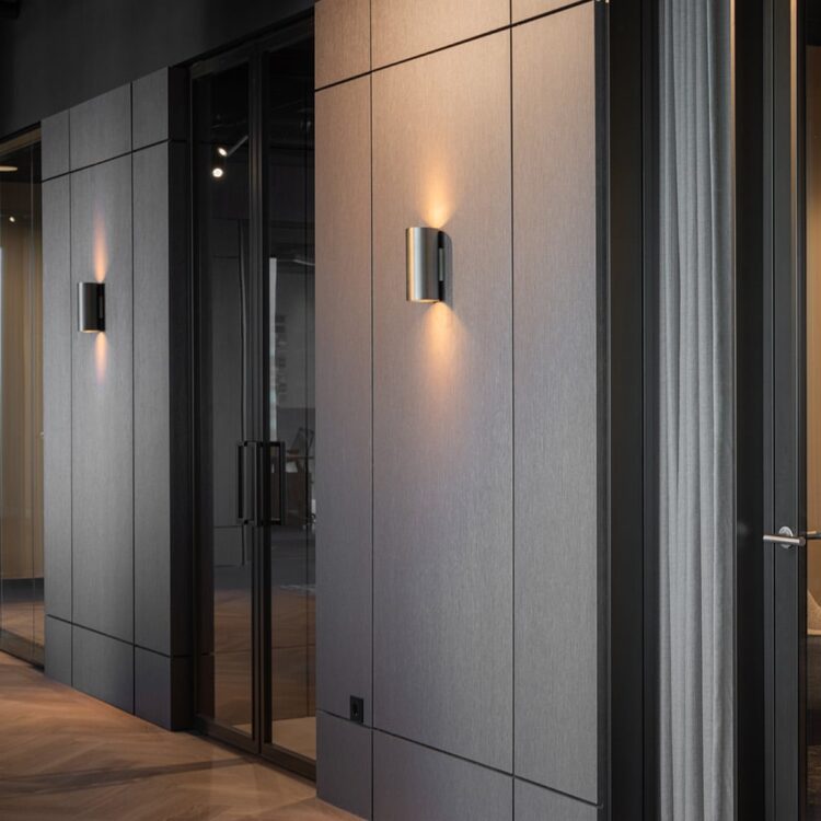 Moderne keuken met de uitstraling van luxe zijde | Projecten | DecoLegno