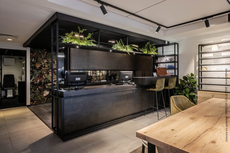 Maatwerk barmeubel met de uitstraling van verbrand hout | Projecten | DecoLegno